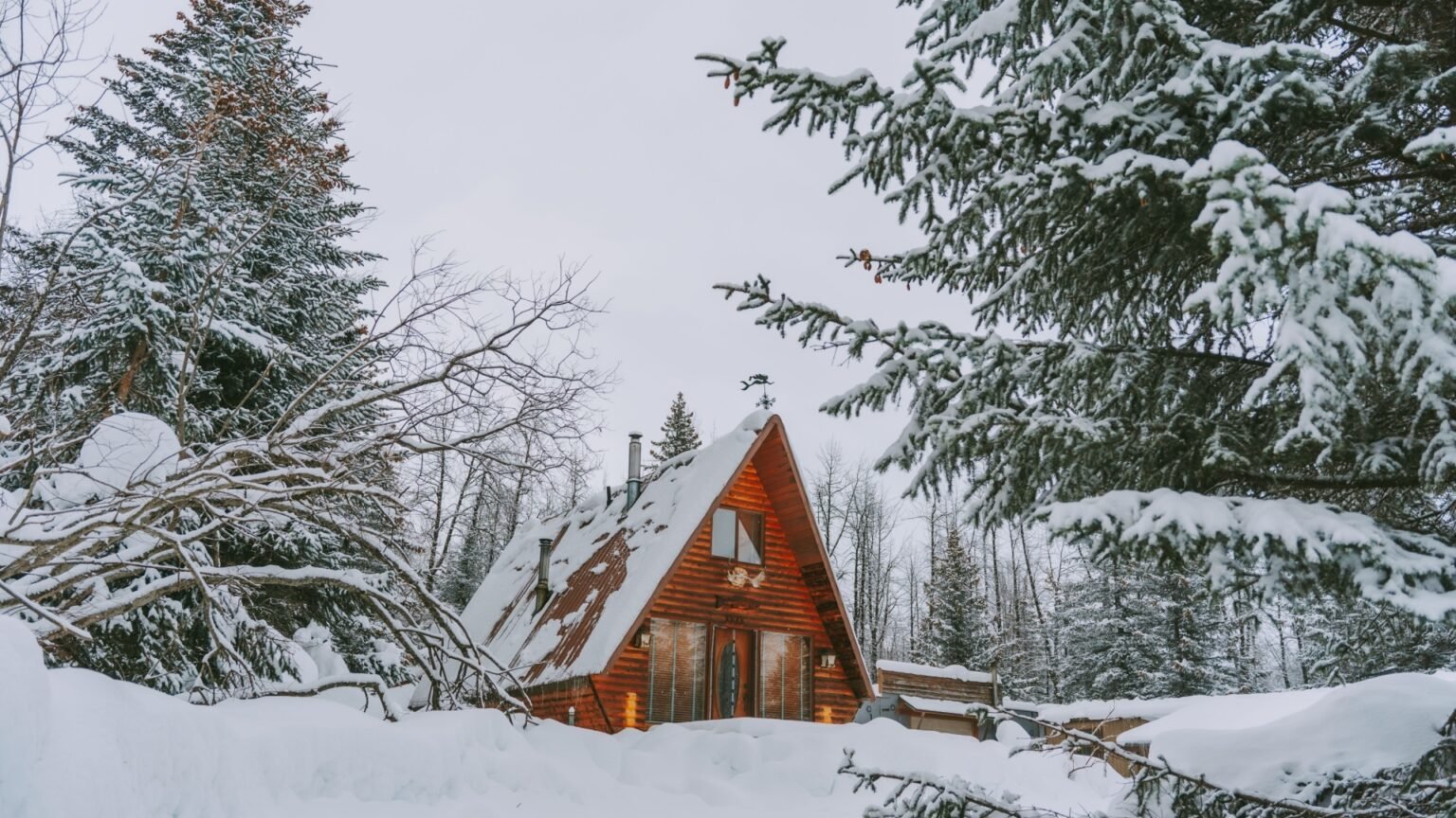 10 of the Most Secluded Towns in Alaska (these are some remote towns)