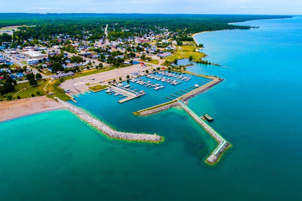 16 Towns Along the Eastern Michigan Shoreline Where Lake Huron Shapes ...