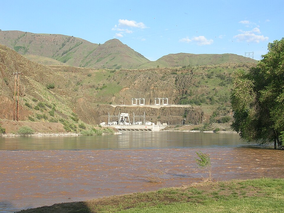 10 Secluded Neighborhoods Hidden in the High Desert and Deep River ...