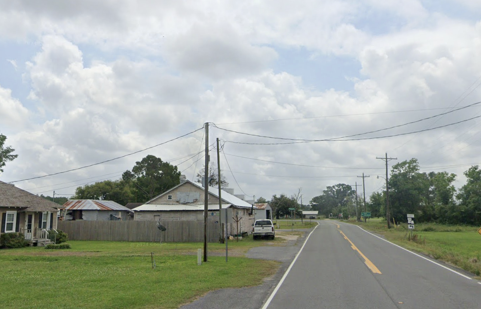 10 Secluded Towns Shaped By Bayous and Bluff Edges in Southwest ...