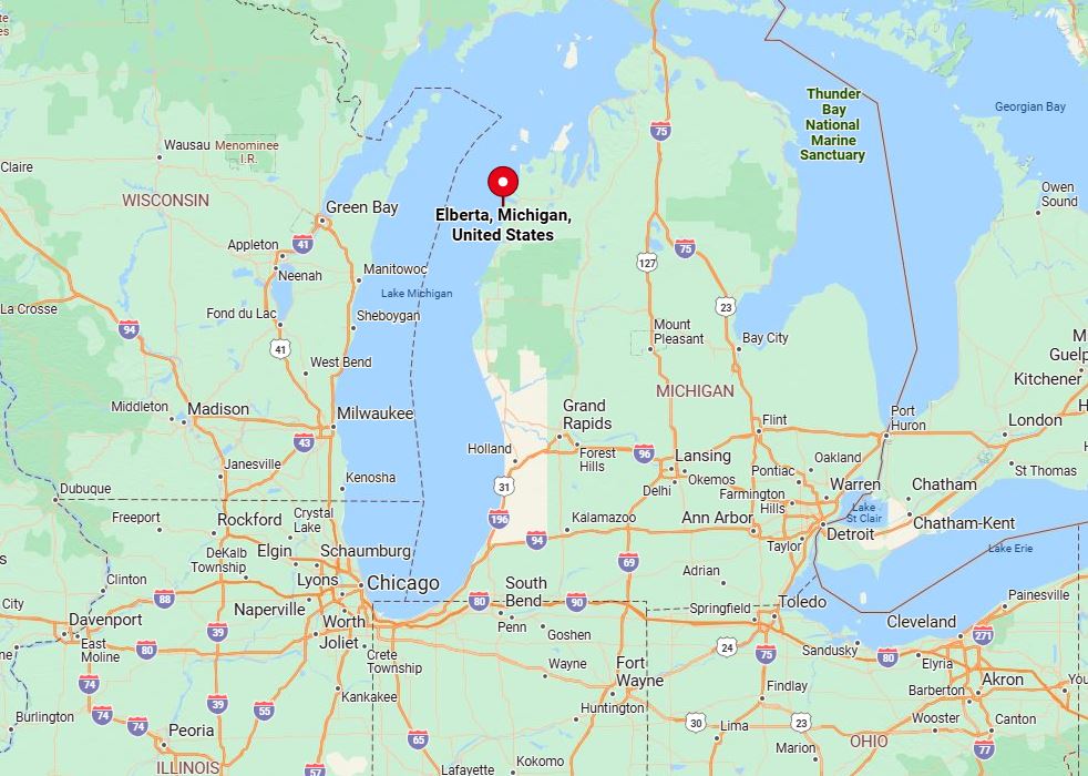 24 Secluded Towns Experience Life on the Edge in Northwest Michigan ...