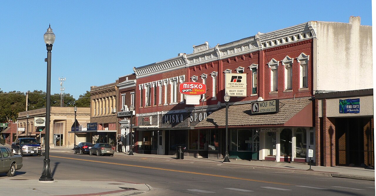 15 Prairie Towns Stitched Into the Landscape Around Eastern Nebraska’s ...