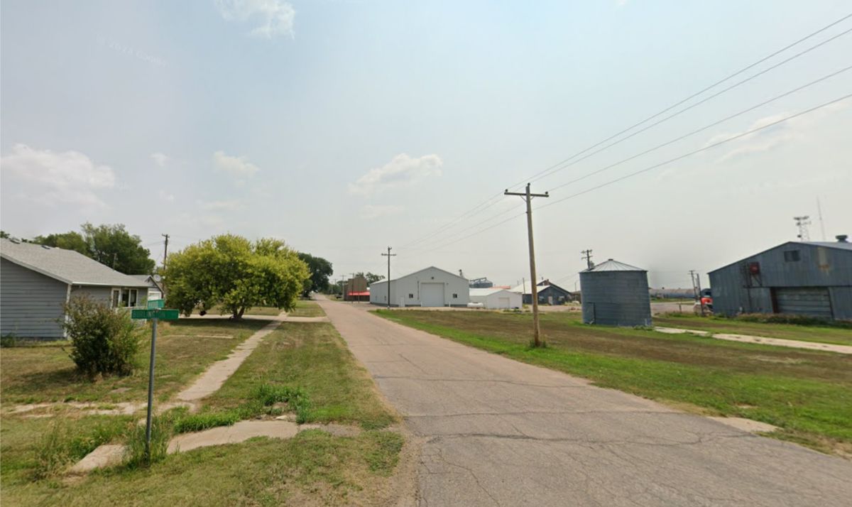 25 Secluded Towns Hidden on the Rolling Plains in Southwest Nebraska ...