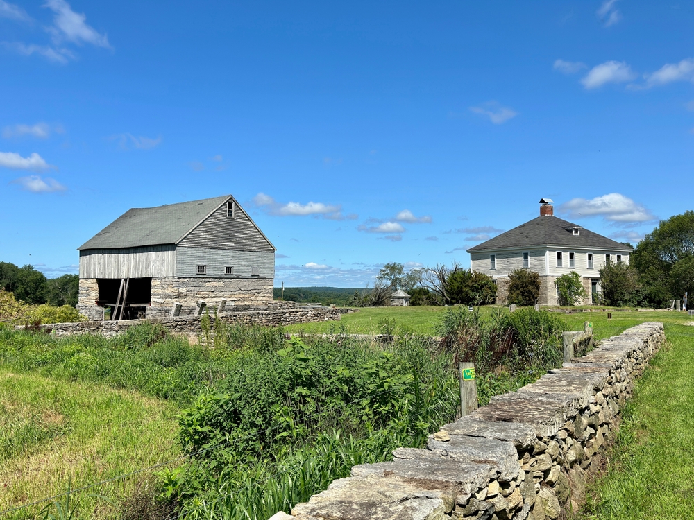 25 Secluded Towns Sequestered in Quiet Pockets of Southeast Connecticut ...