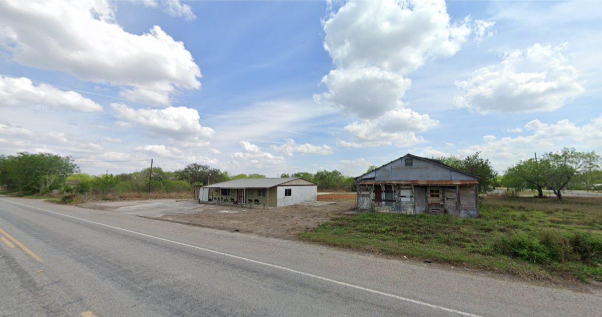 Journey Through 25 Secluded Towns Where Southern Texas Turns Back the ...