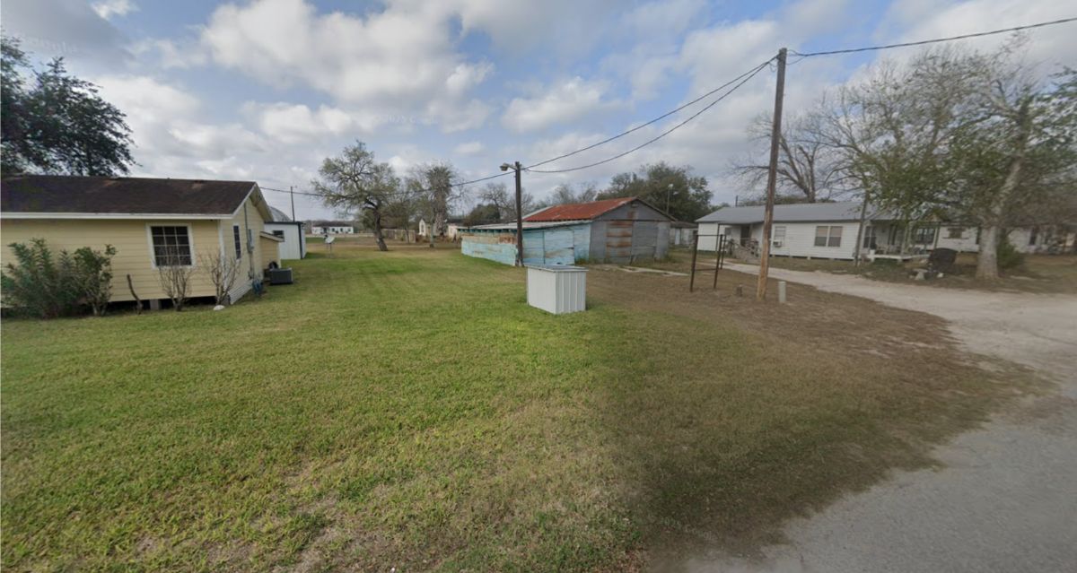 Journey Through 25 Secluded Towns Where Southern Texas Turns Back the ...
