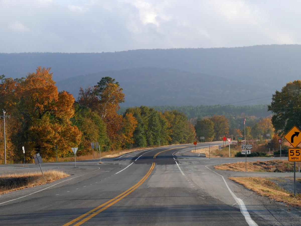 25 Secluded Towns Nestled within the Folds of the Ouachita Mountains in ...