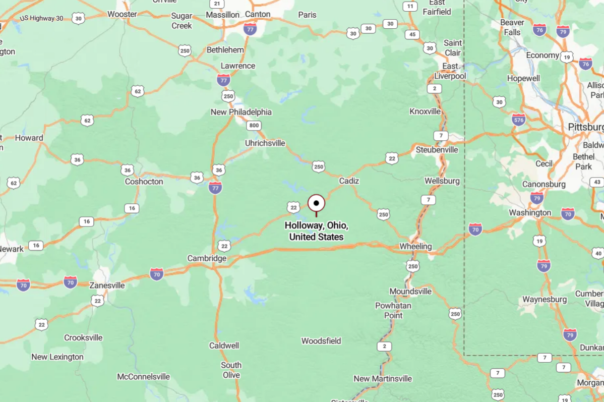 25 Secluded Towns Tucked Away in the Forested Hills and Rugged Bluffs ...