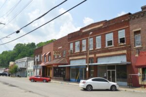 25 Secluded Towns Tucked into the Backroads of Eastern Kentucky – Home ...