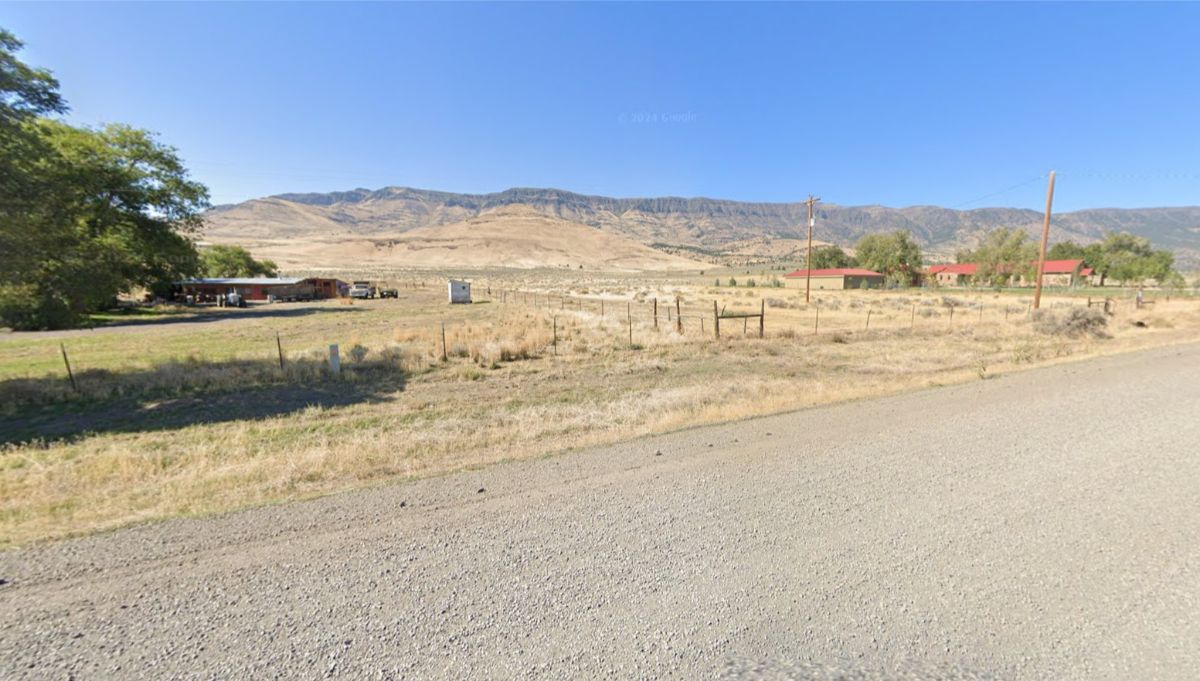 Explore 25 Secluded Towns Scattered Through the High Desert of ...