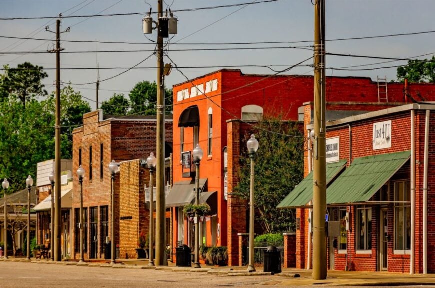 25 of the Best Hidden Gem Towns in Alabama That Showcase the State’s ...