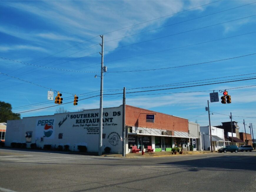 25 of the Best Hidden Gem Towns in Alabama That Showcase the State’s ...