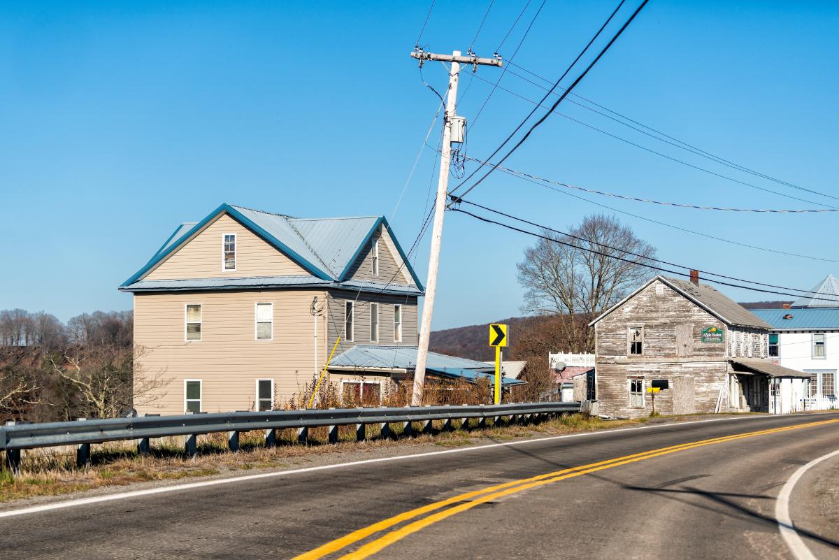 Take A Road Trip Through 25 Secluded Towns in Northern West Virginia’s ...