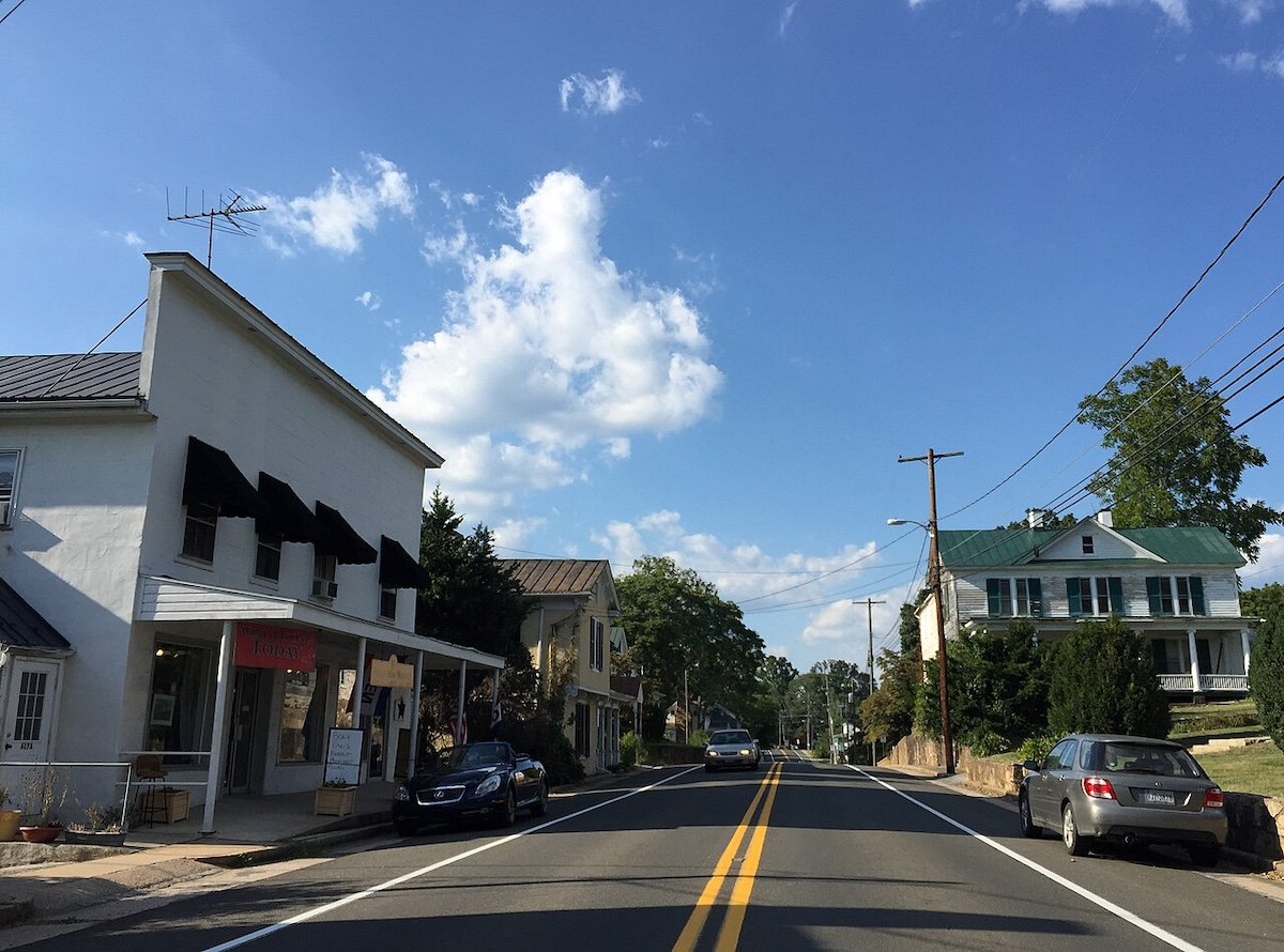 Journey Through 25 Secluded Towns in Northern Virginia From the Blue ...