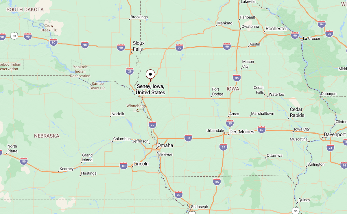 25 Secluded Towns Framed by Bluffs and Farmland in Northwest Iowa ...