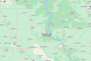 25 Secluded Towns Set Between the Rivers and Ridges of Eastern Iowa ...