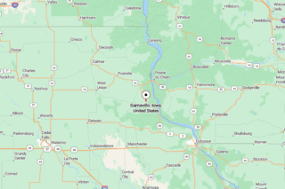 25 Secluded Towns Set Between the Rivers and Ridges of Eastern Iowa ...