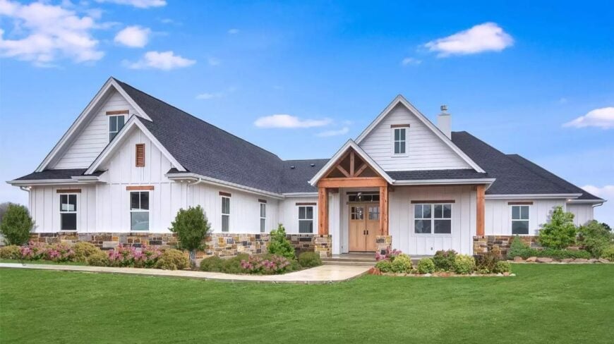Farmhouse-Style 5-Bedroom Peach Grove Home with 3-Car Garage and Bonus ...